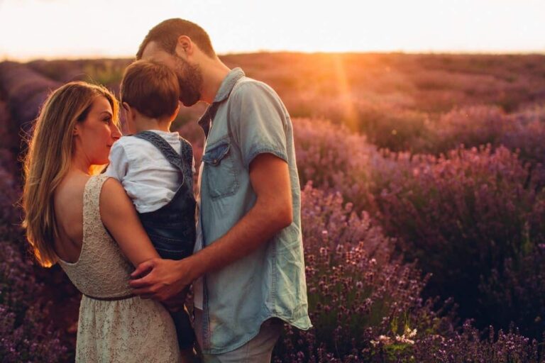 30 Affectionate Spanish Terms of Endearment for Family, Friends, and ...