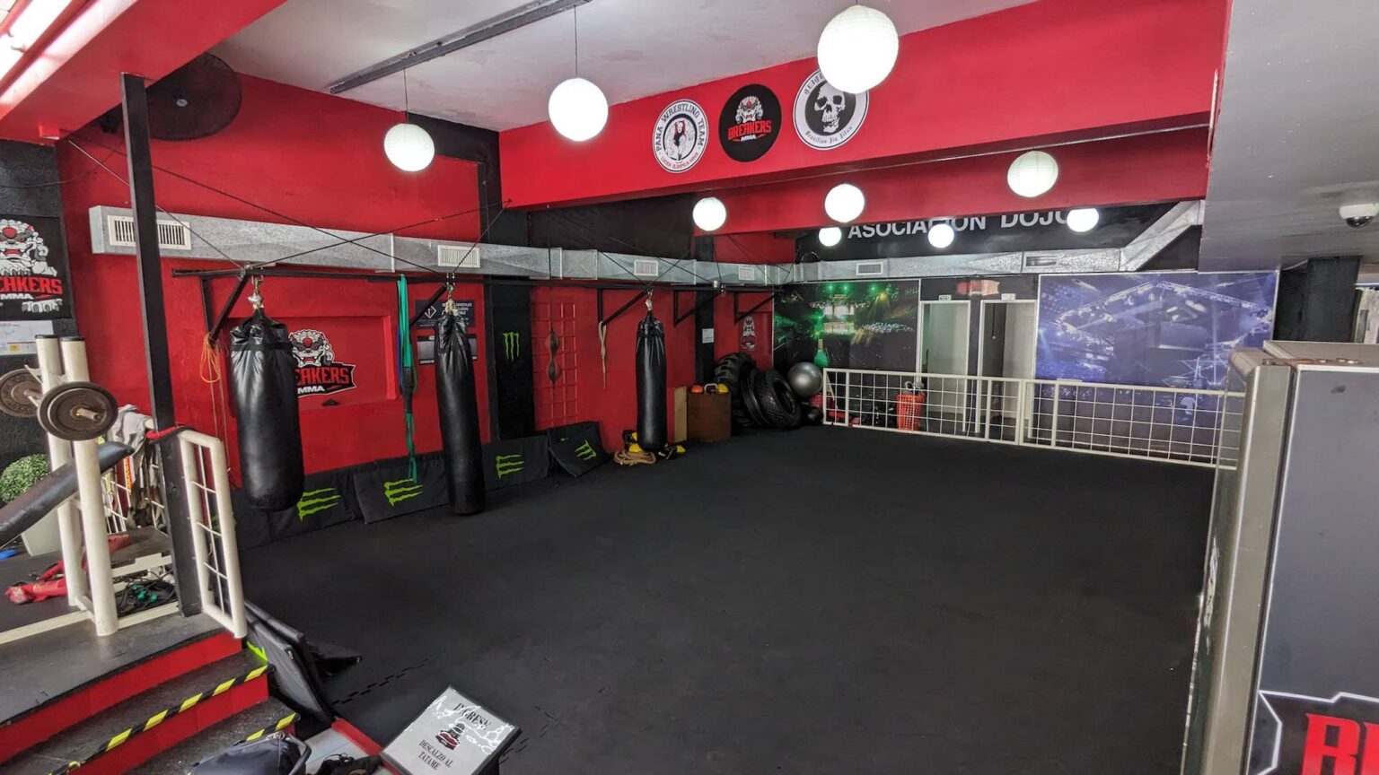 Breakers MMA CABA Review — Swing and Miss